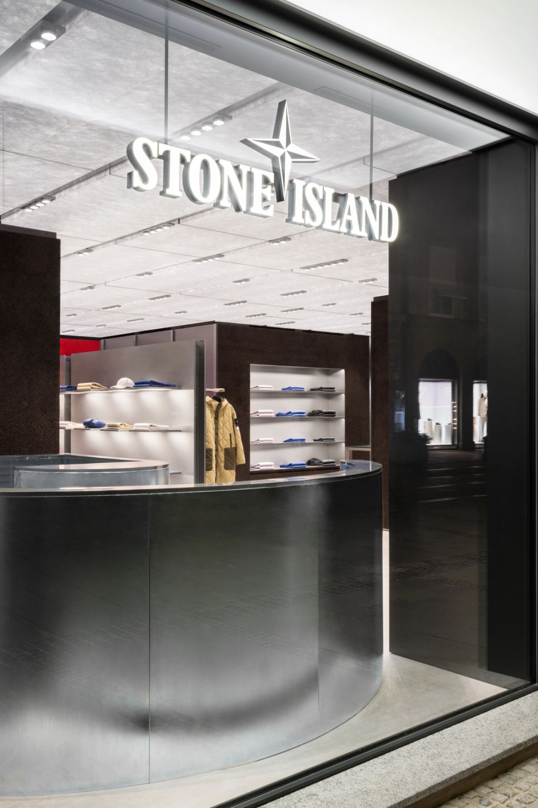 Stone Island Global Stores