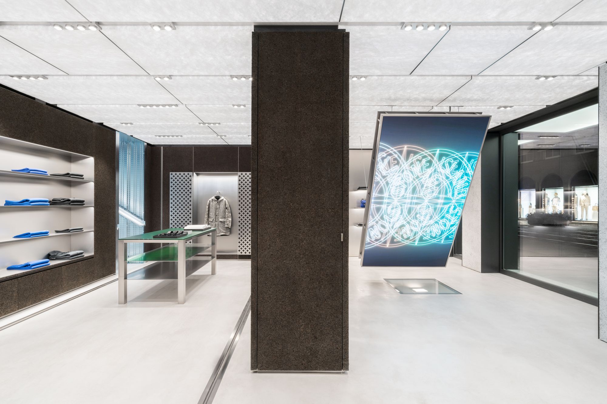 Stone Island Global Stores