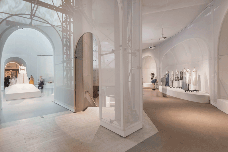 Manus x Machina: Fashion in an Age of Technology