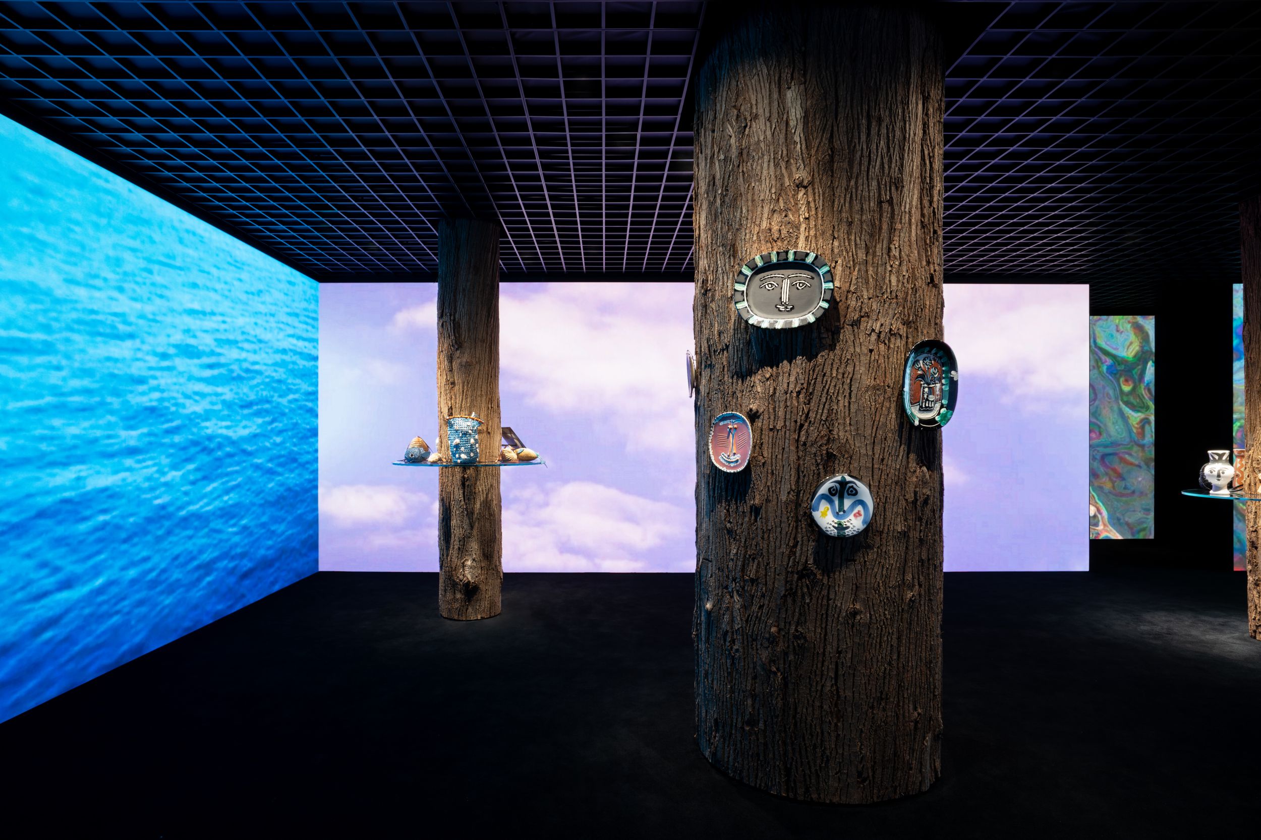 LOEWE 'Crafted World'