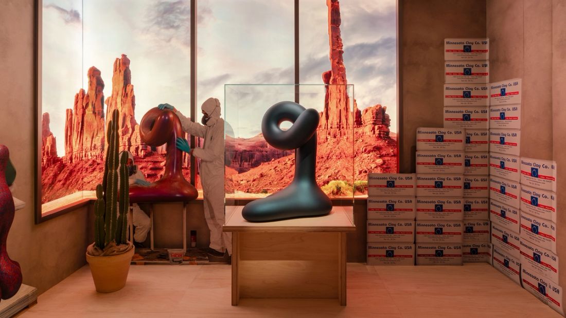 LOEWE Crafted World