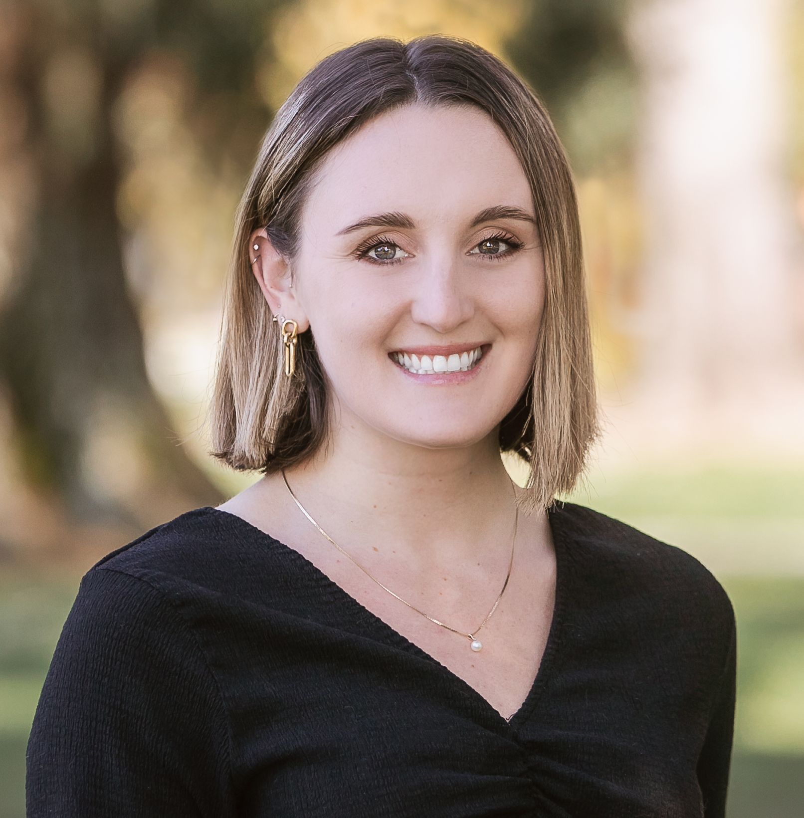 Mackenzie Kirk | Author | Freemodel