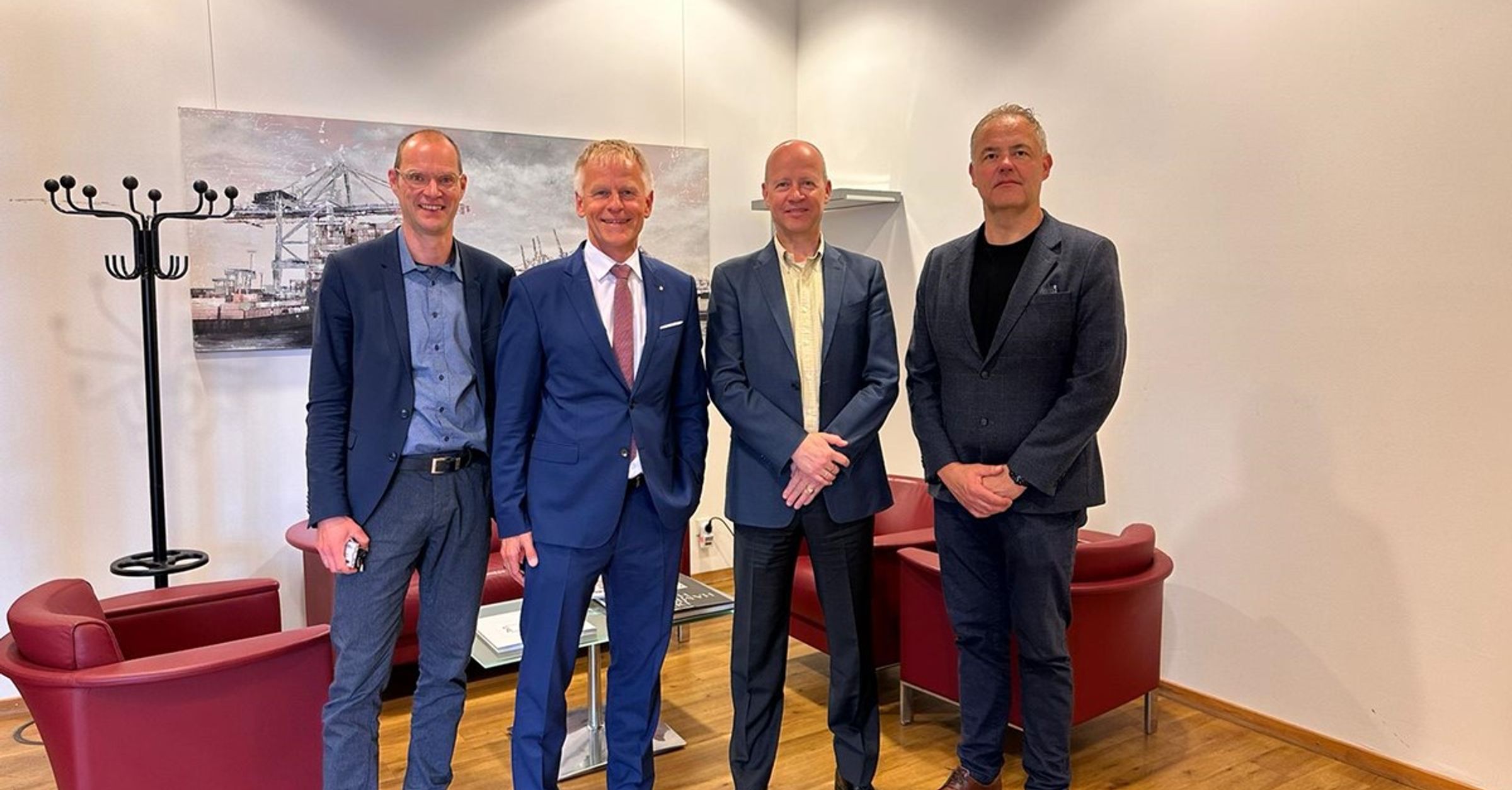 Norske Havner i fruktbart møte med Hamburg Port Authority