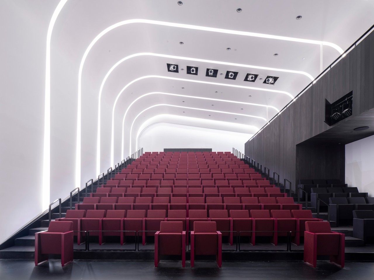 Brooklyn Children's Museum Auditorium | Interior Architecture by Studio ...