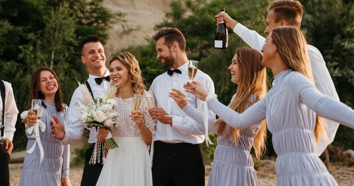 Top 5 AI Wedding Speech Generators | Toastful