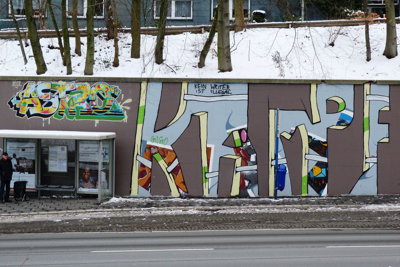 Gigo Propaganda: Framing and Reframing – Nuart Journal