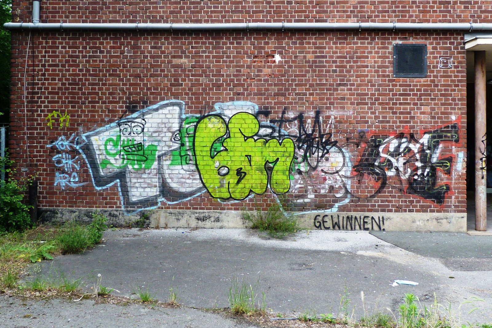 Gigo Propaganda: Framing and Reframing – Nuart Journal