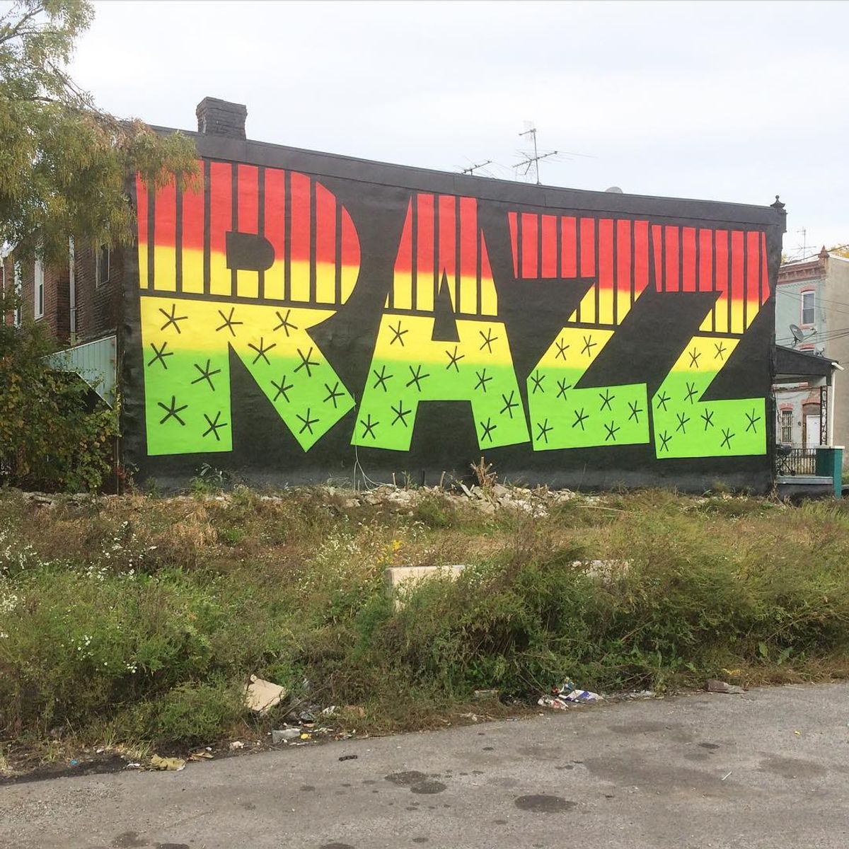 Dead Graffiti Writers Never Die, They Just Fade Away: Memorializing and ...