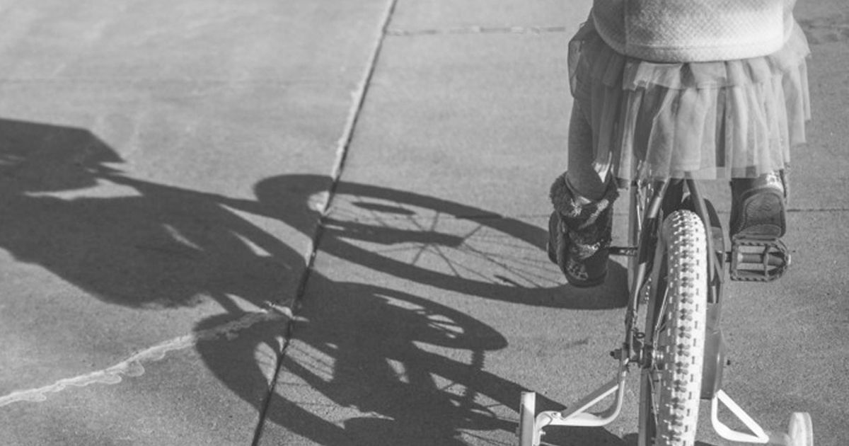 Why Childhood Memories Are Vivid for Some, Hazy for Others | The Swaddle