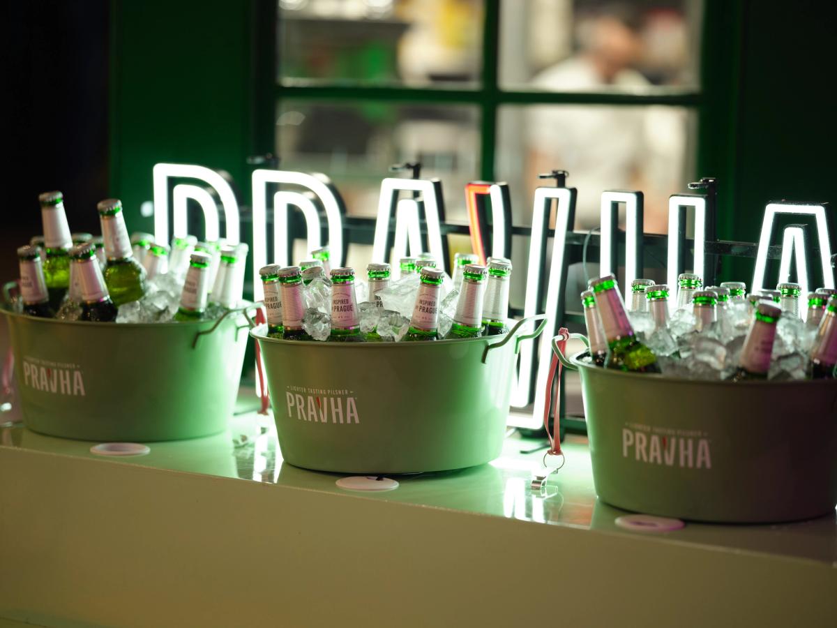 Sixes Social Manchester | Cricket Nets, Simulators & Ultimate Activity ...