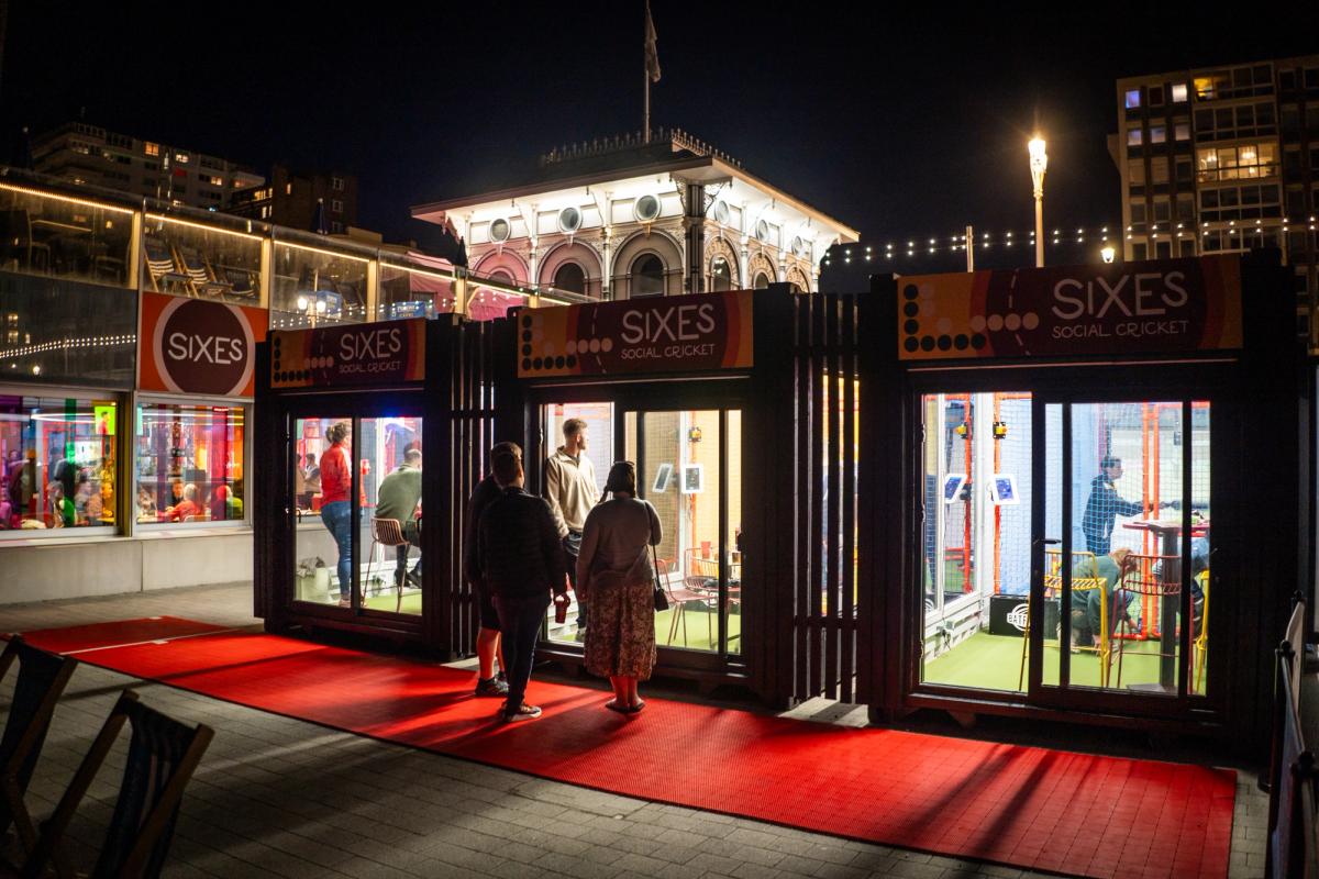 Sixes Brighton | Brighton Activity Bar | Sixes Social Cricket