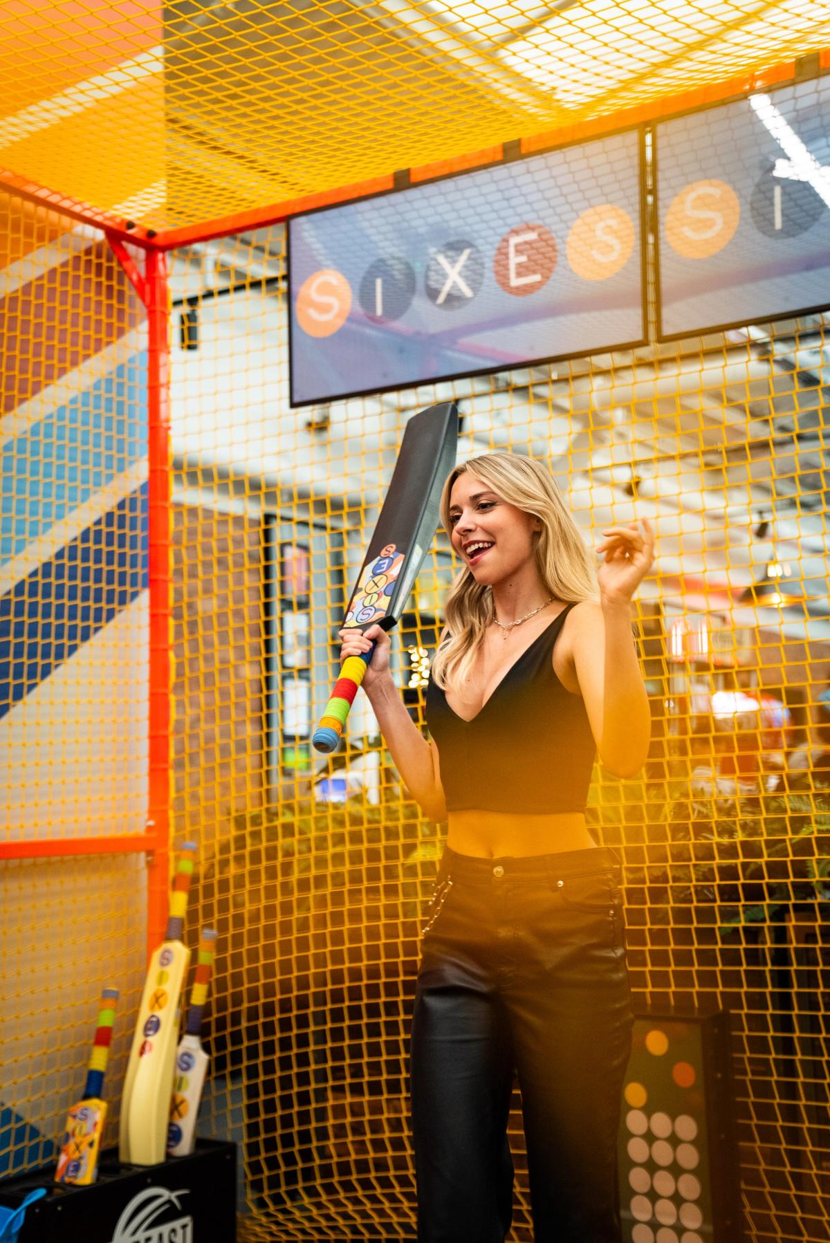 Sixes Nets Bournemouth | Bournemouth Activity Bar | Sixes Social Cricket