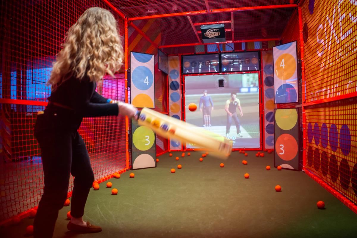 Sixes Nets Bournemouth | Bournemouth Activity Bar | Sixes Social Cricket