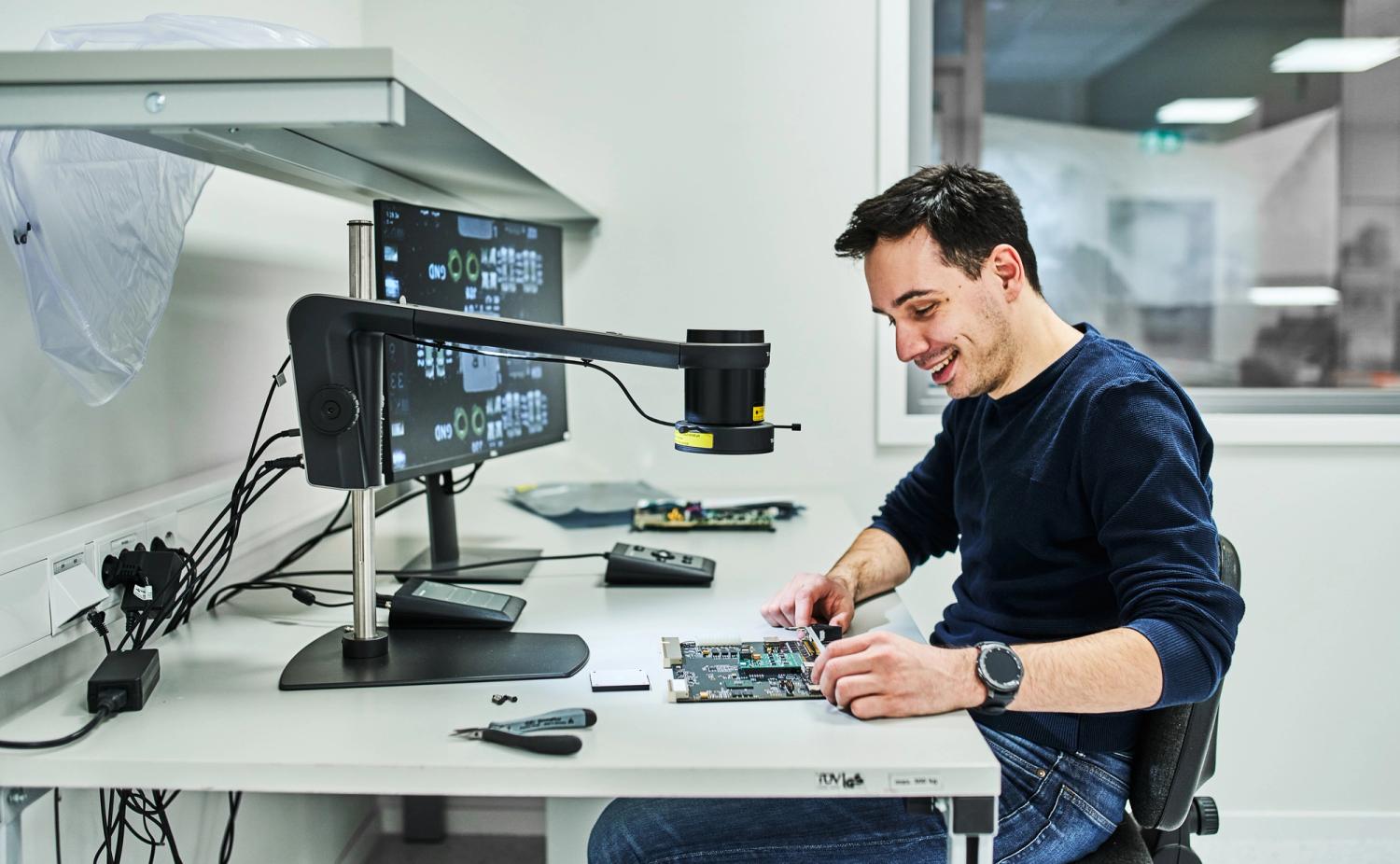 3D multi-channel step-frequency array systems