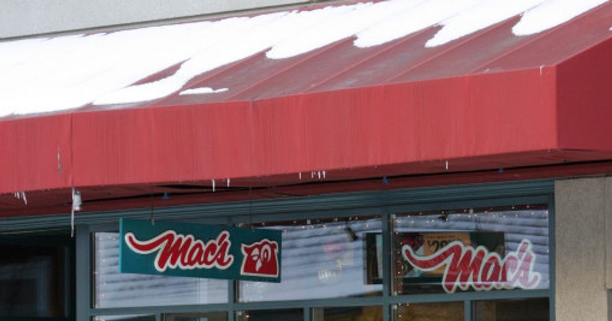 Mac's Convenience Store | Banff & Lake Louise Tourism