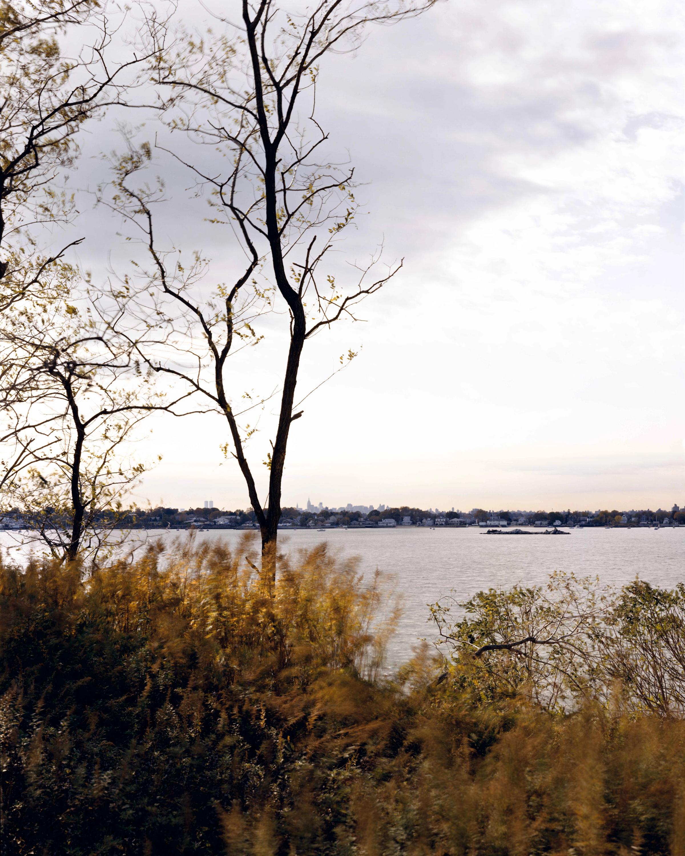 Hart Island | Joel Sternfeld