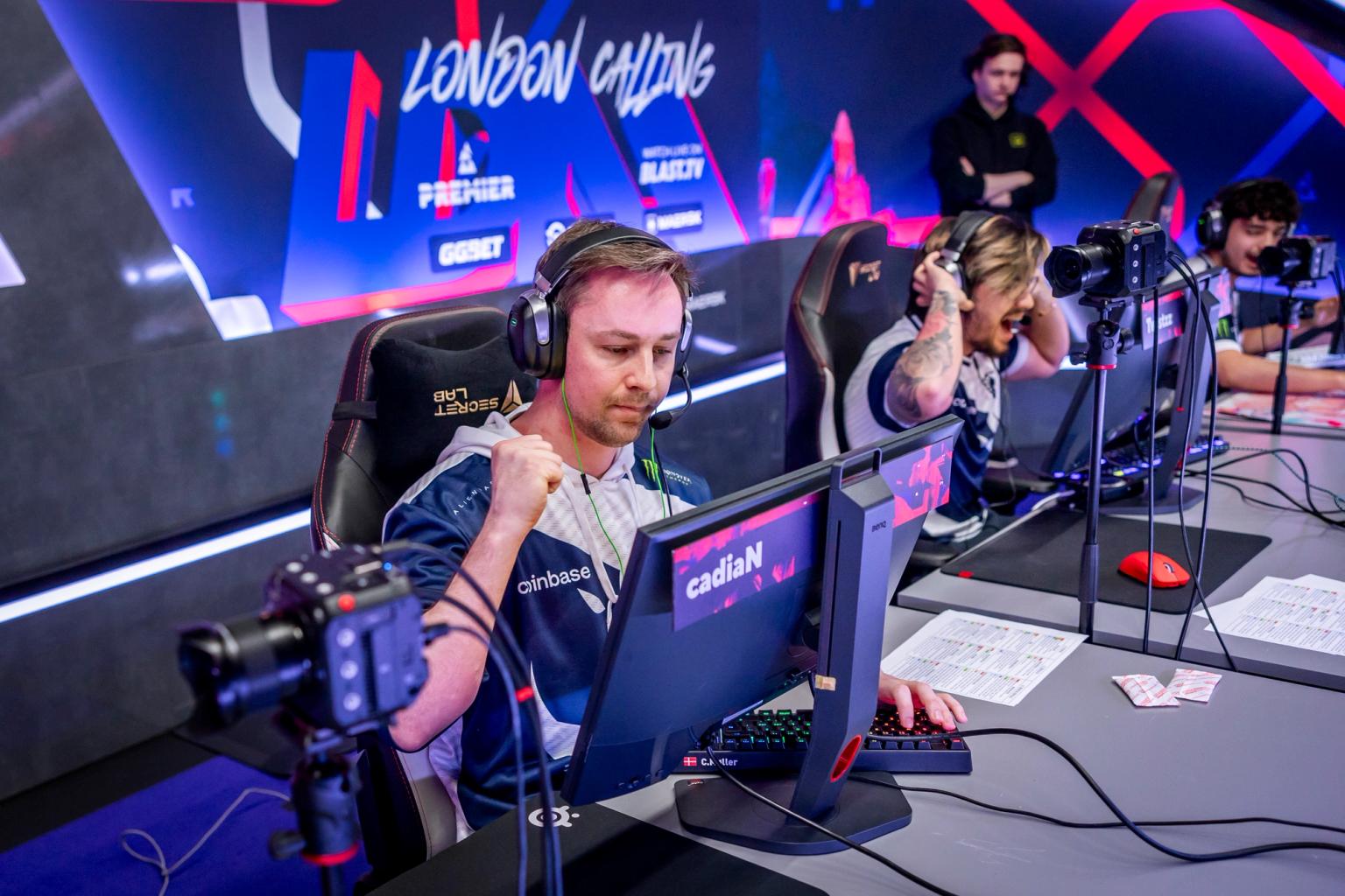 CS2 AWP guide: How to play as an AWPer