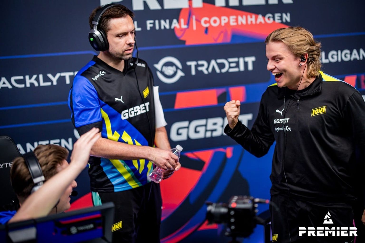 NAVI advance to semi-finals after taking down G2 in two
