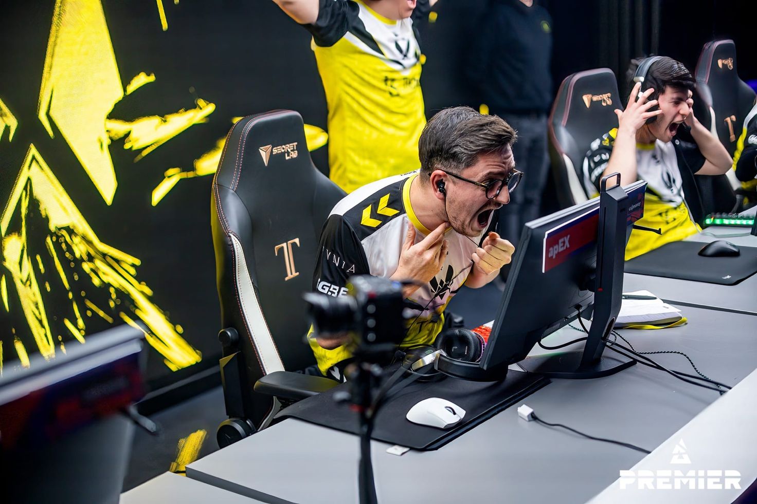 How's Valve's ranking for Counter-Strike 2 works