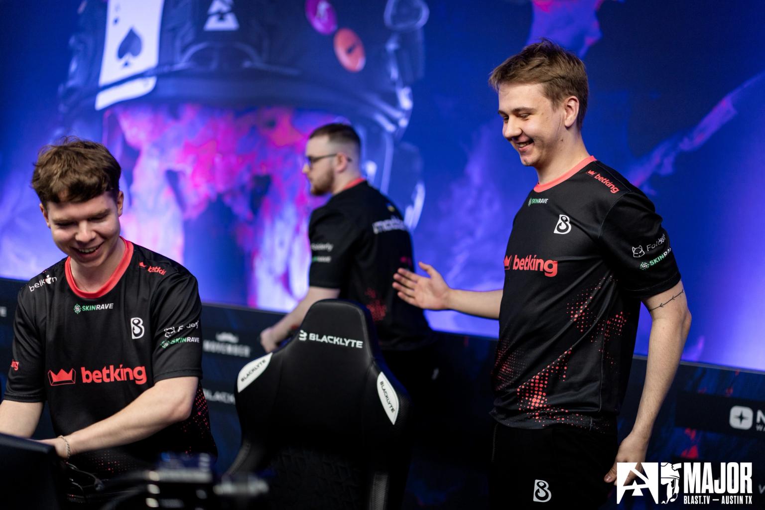 FaZe stomp HEROIC: BLAST.tv Austin Major Stage 2 round 1 recap