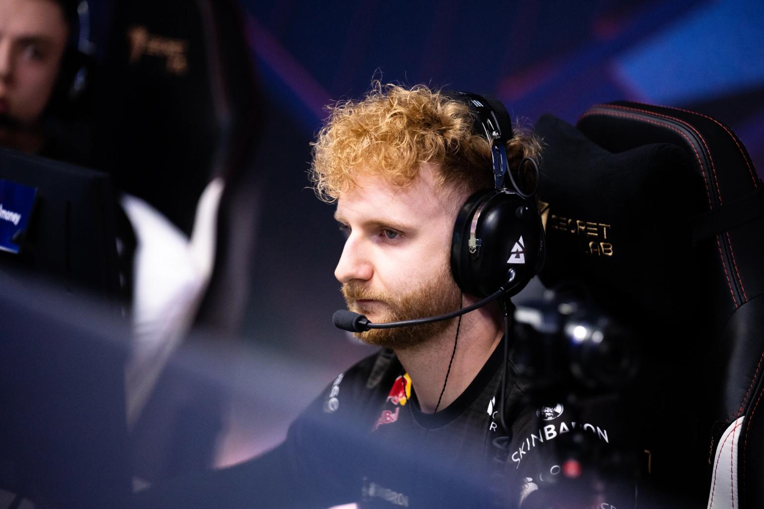 CS2 AWP guide: How to play as an AWPer