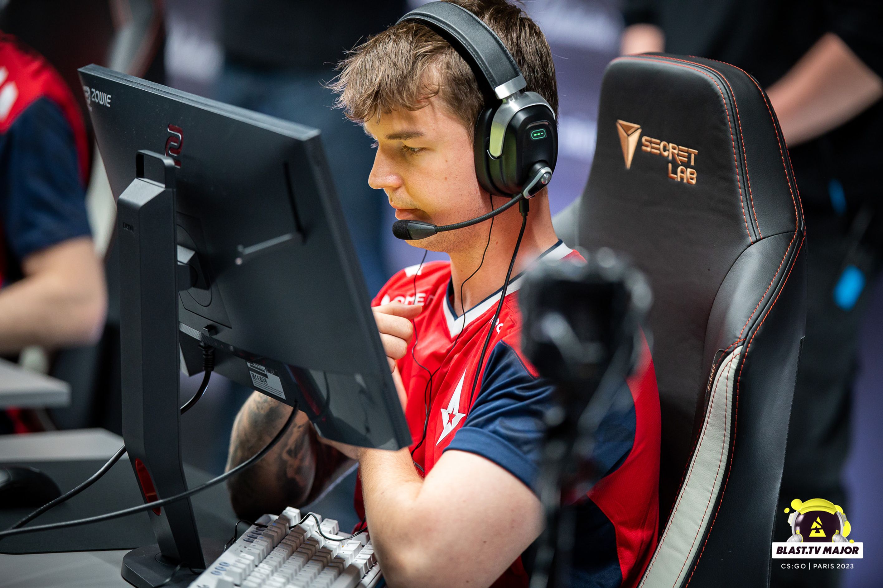 Goodbye CS:GO: device, the most consistent player of all time