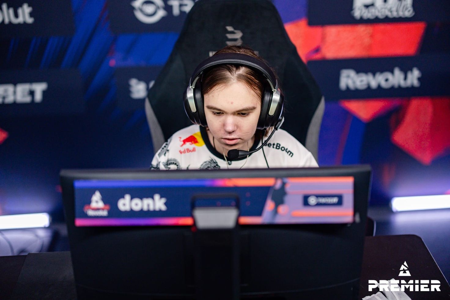 Donk CS2 Settings: Ultimate Config, Crosshair, and mouse settings