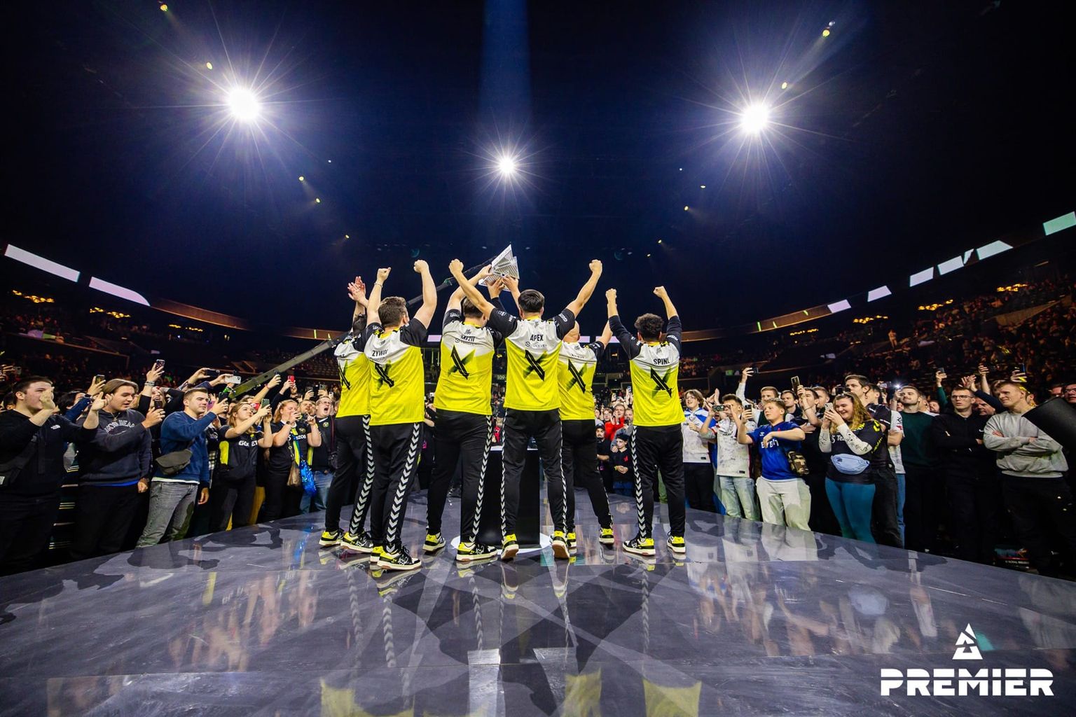 How's Valve's ranking for Counter-Strike 2 works