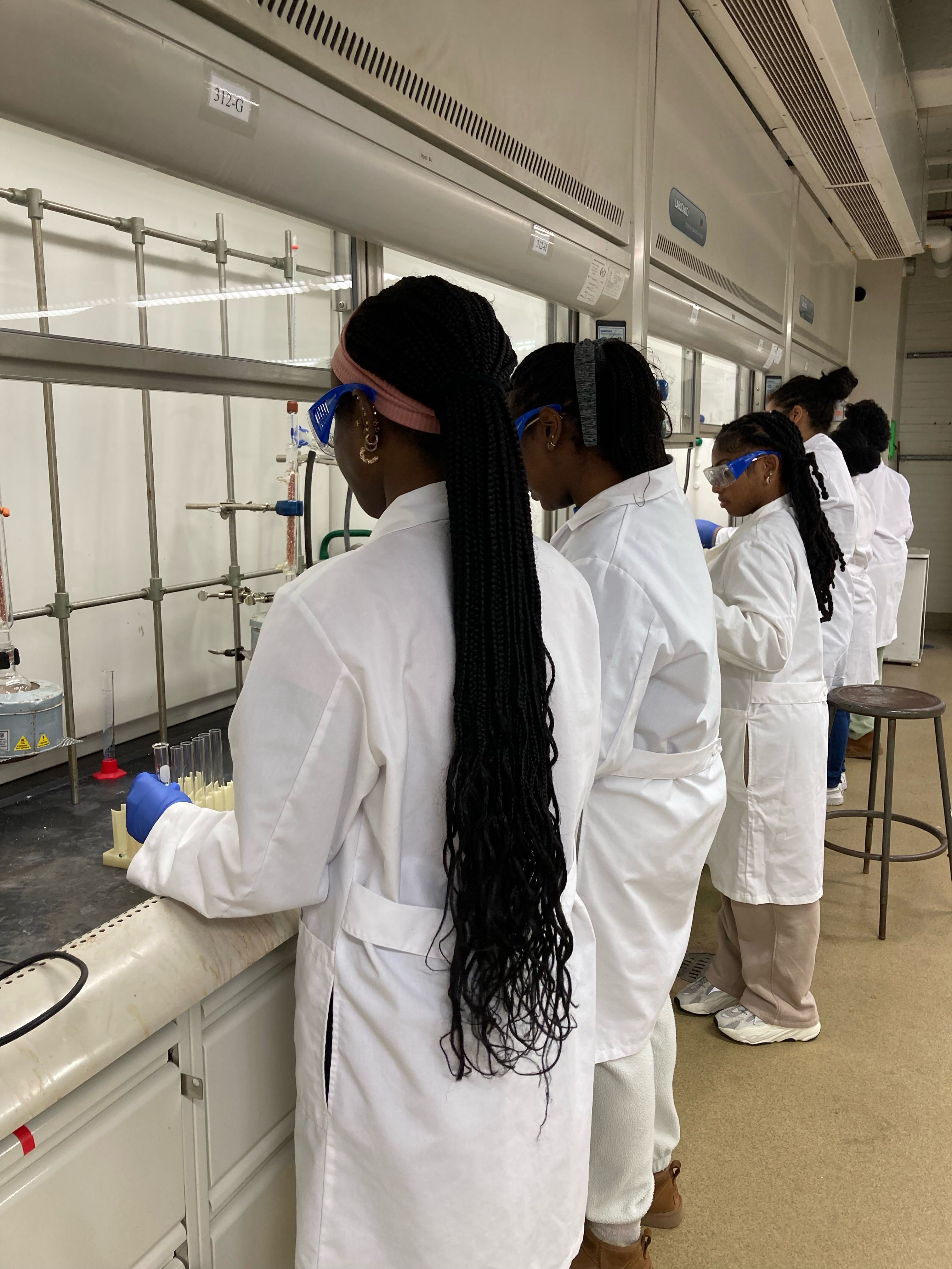 Organic Chemistry Lab at Howard University | Gagandeep Kaur