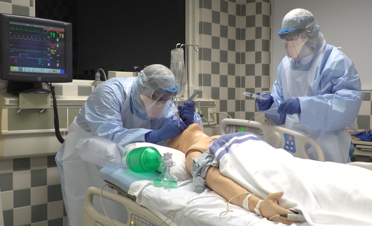 Respiratory Distress in a COVID-19 patient that requires intubating ...