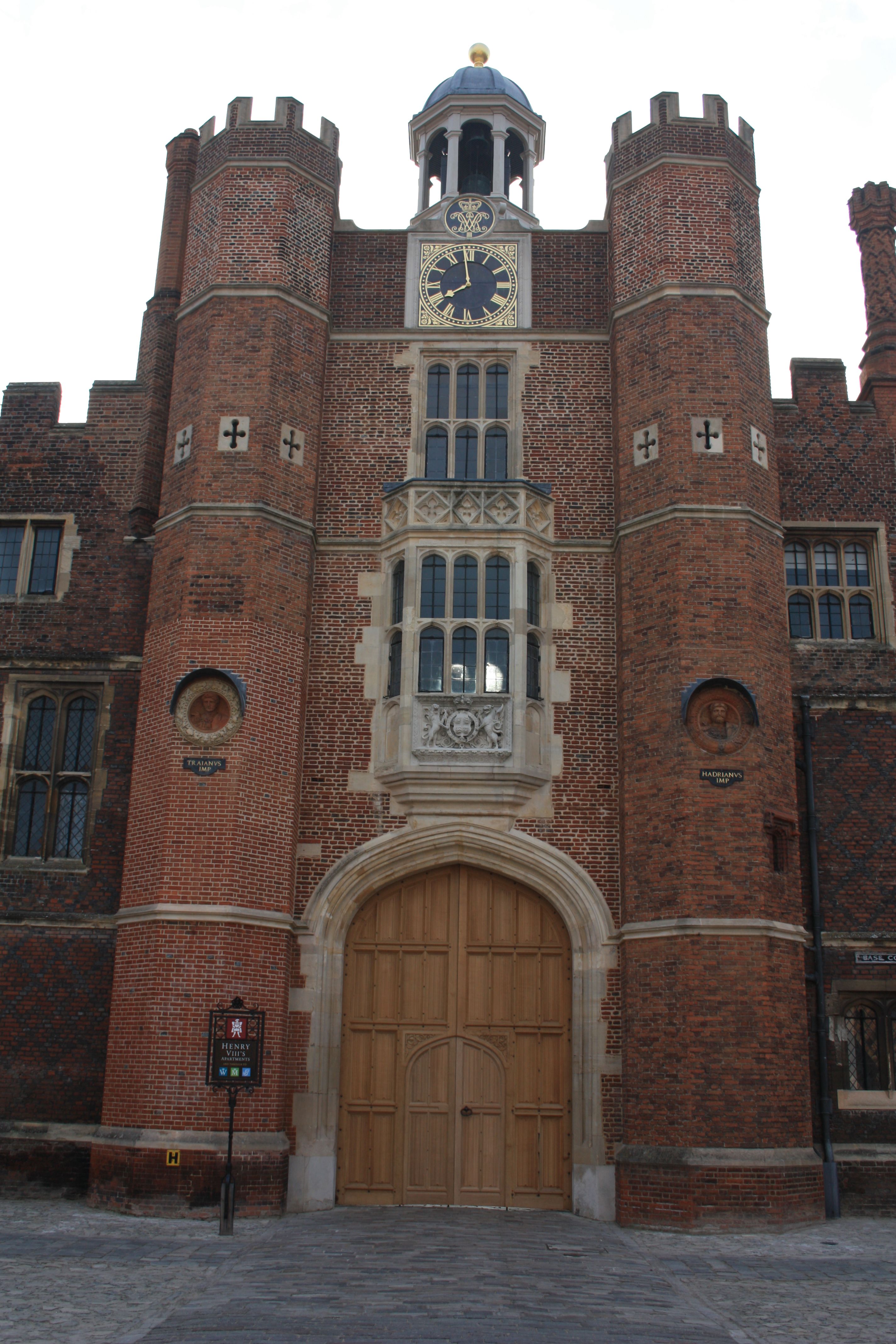 Tudor Style English Oak Gates - Whippletree