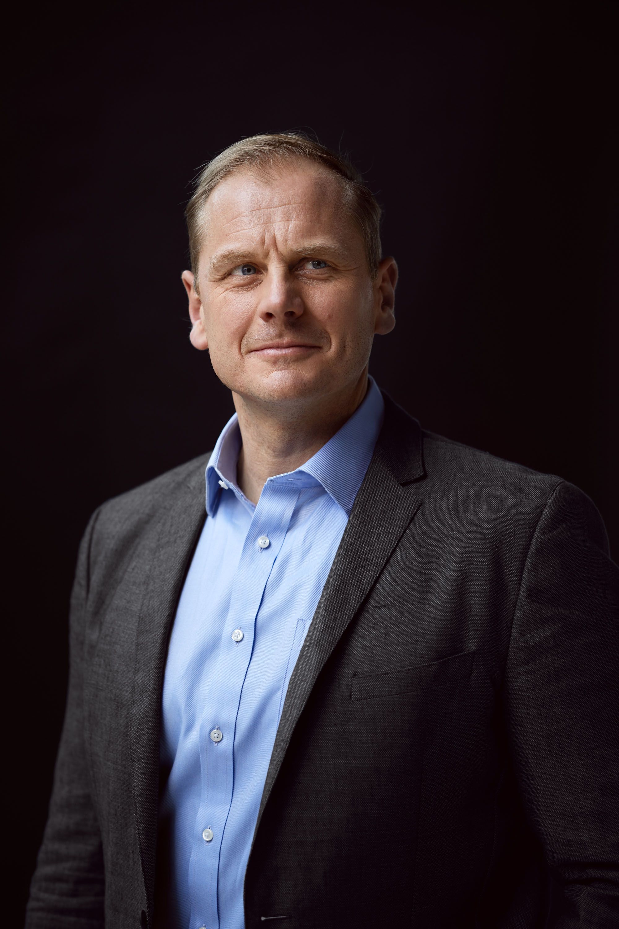 oliver jung fotografie - cora digital interior manufacturing portraits