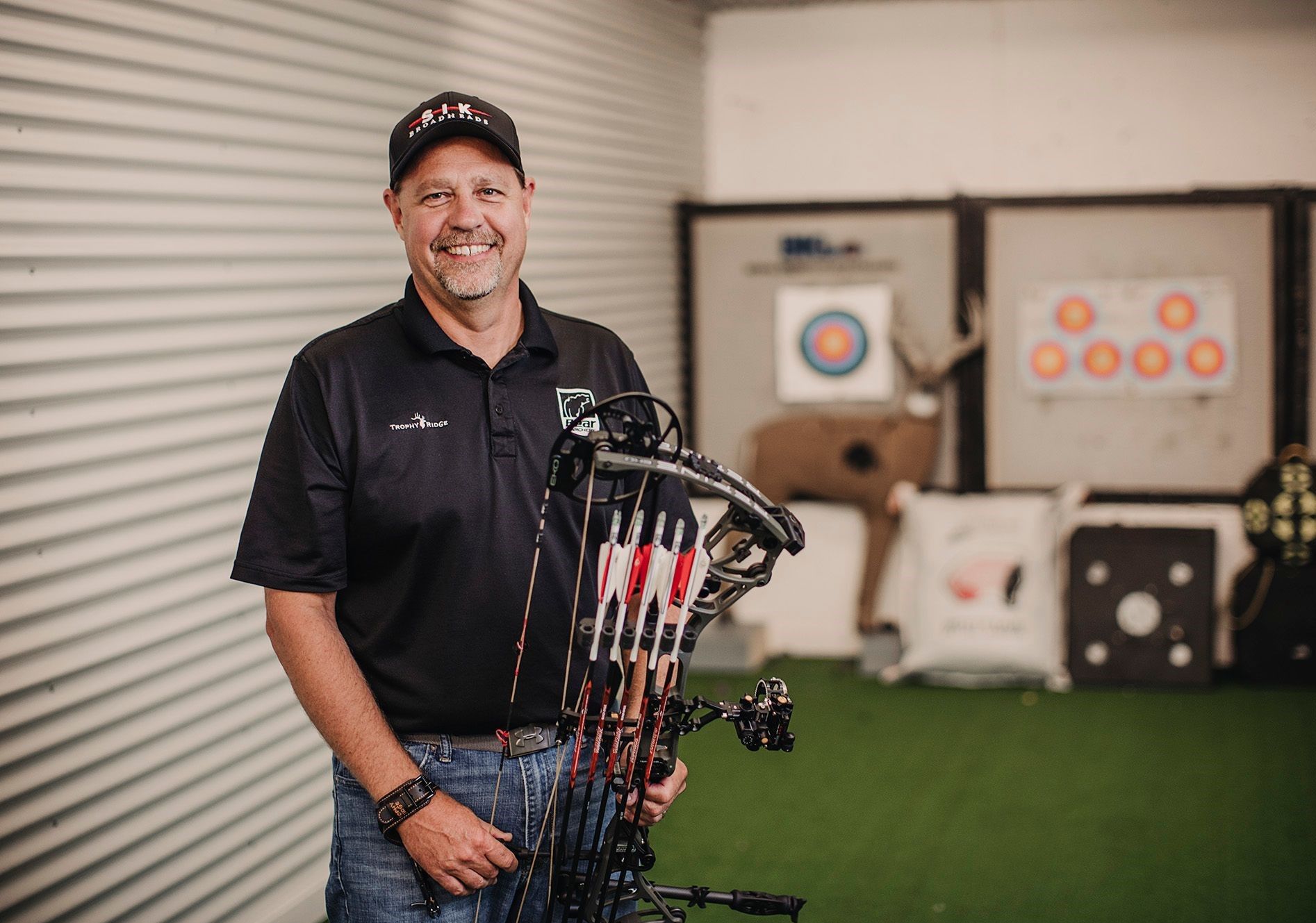 Home | Escalade Inc.