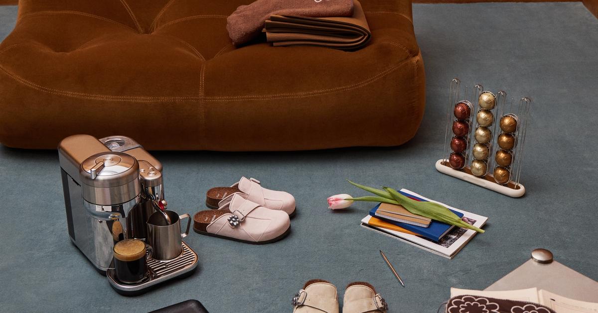 ASH X NESPRESSO HOME TRAVEL