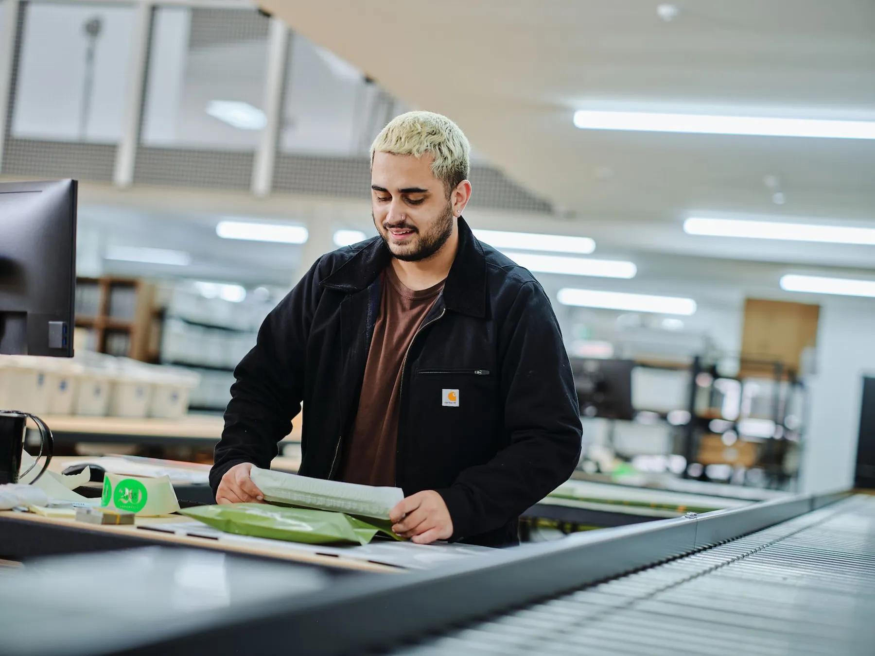 How to create and print your Shopify shipping labels | Starshipit