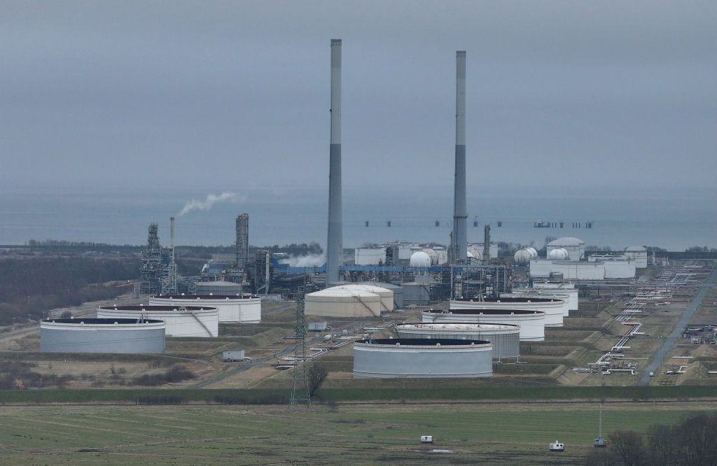 Exxon Mobil Eyes South Africa as Key Destination for LNG Imports