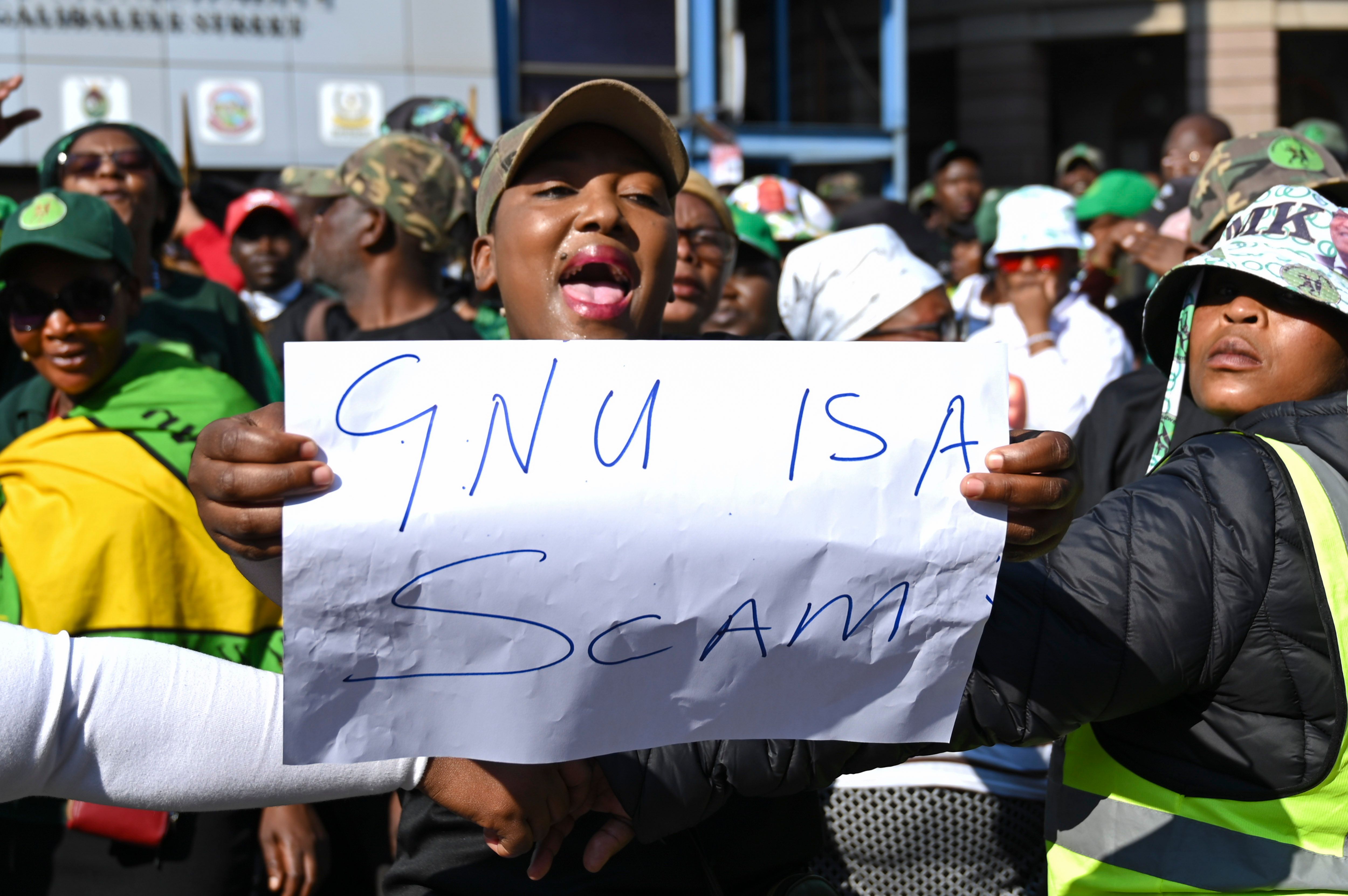 Voters Split on Party Lines Over GNU Success