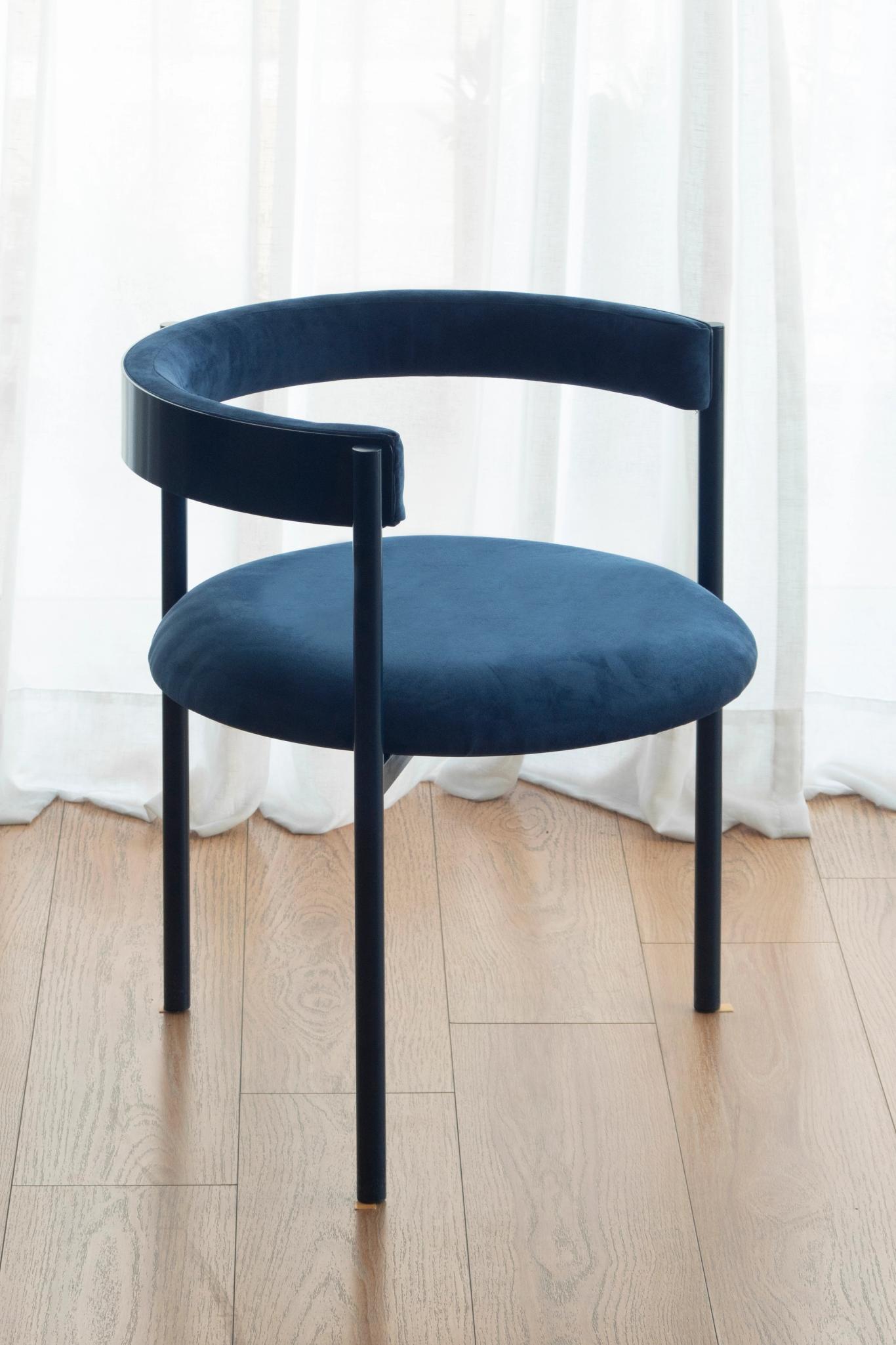 Aro Chair by Ries · LAK Gallery