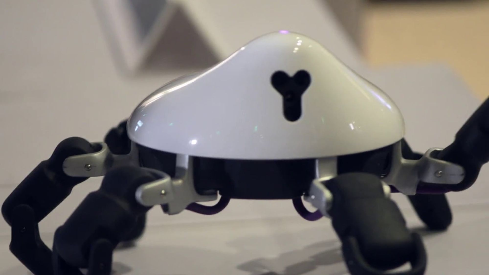 HEXA - ROBOTS: Your Guide to the World of Robotics