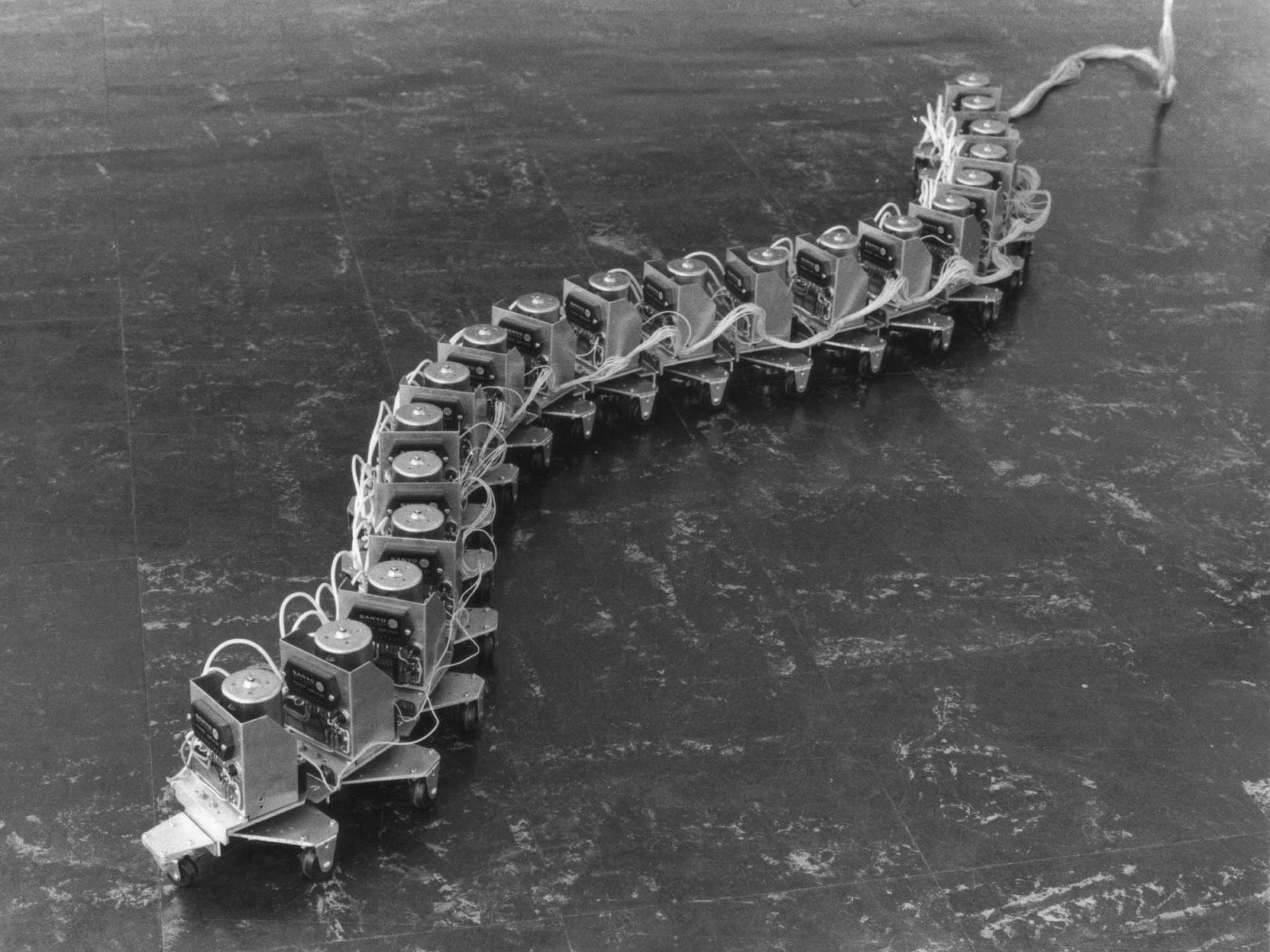 ACM-R5H - ROBOTS: Your Guide to the World of Robotics