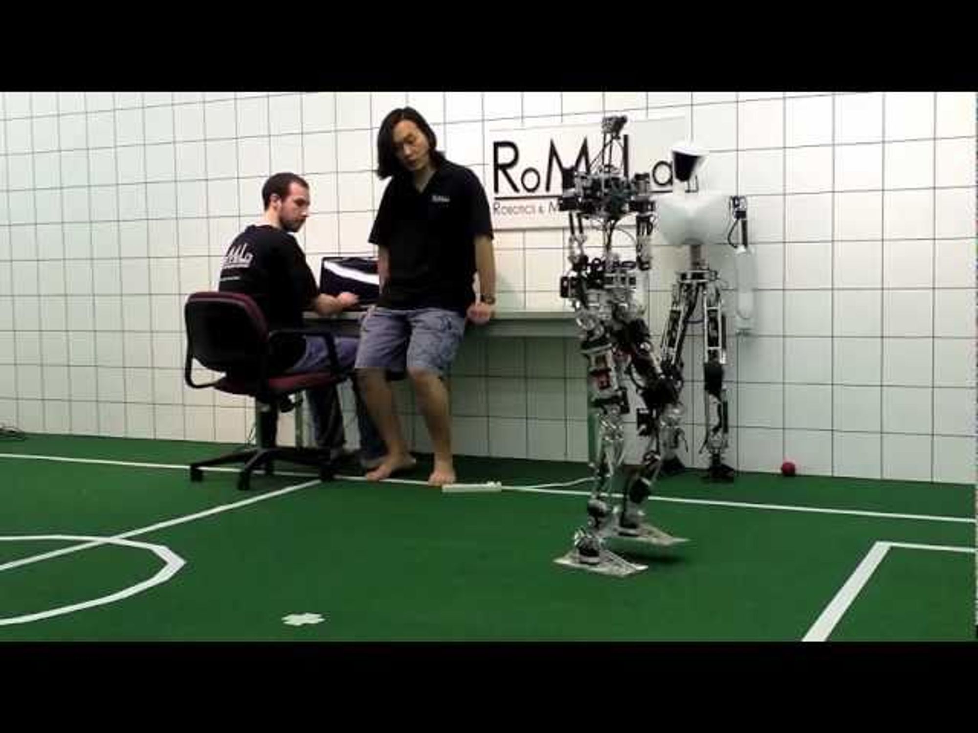 CHARLI - ROBOTS: Your Guide to the World of Robotics