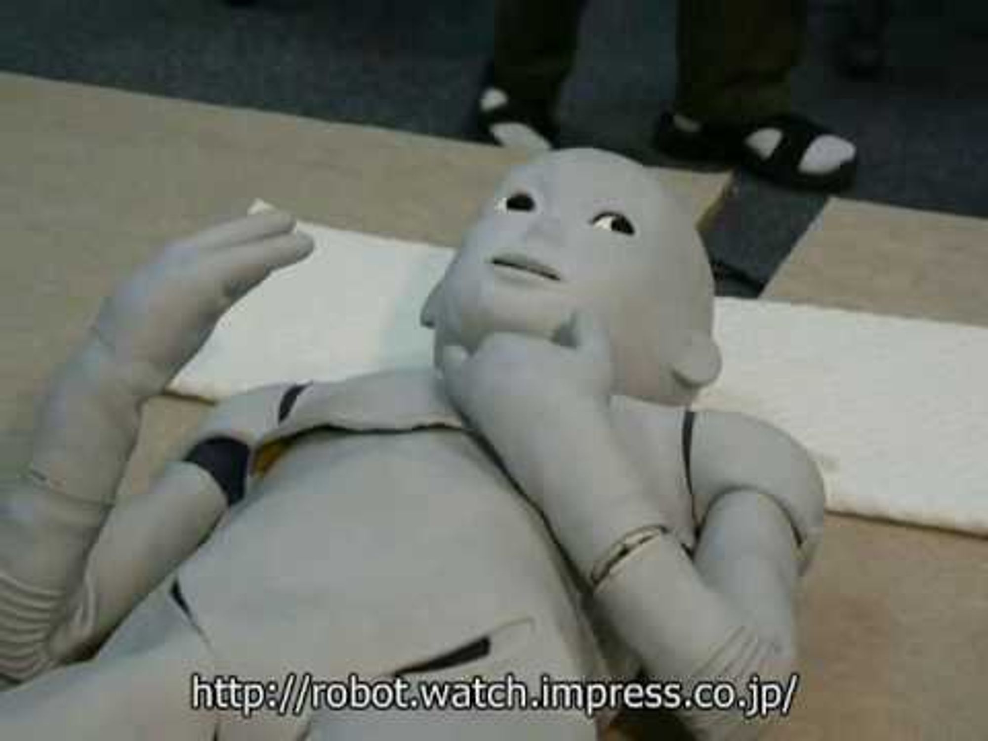 CB2 - ROBOTS: Your Guide to the World of Robotics