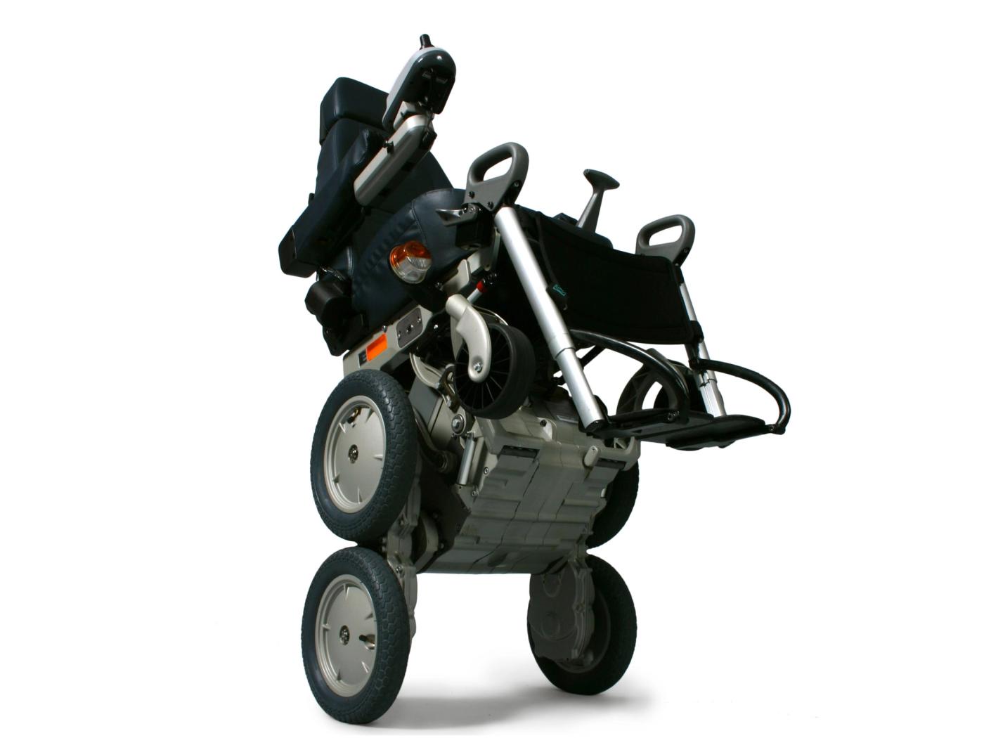 iBot 4000 - ROBOTS: Your Guide to the World of Robotics