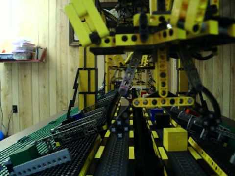 Lego Mindstorms NXT - ROBOTS: Your Guide to the World of Robotics