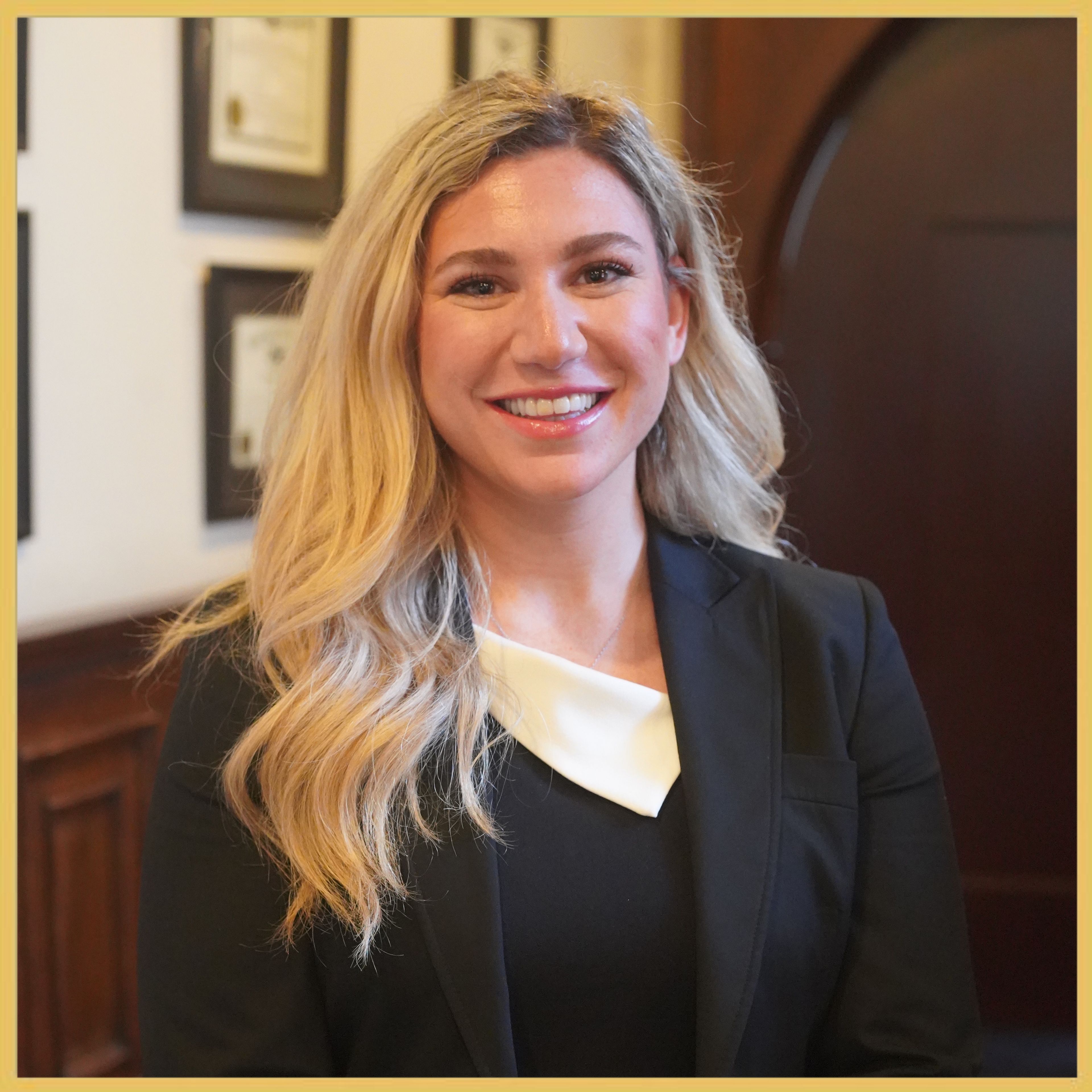 Attorney Abigail Cohen | van der Veen, Hartshorn and Levin