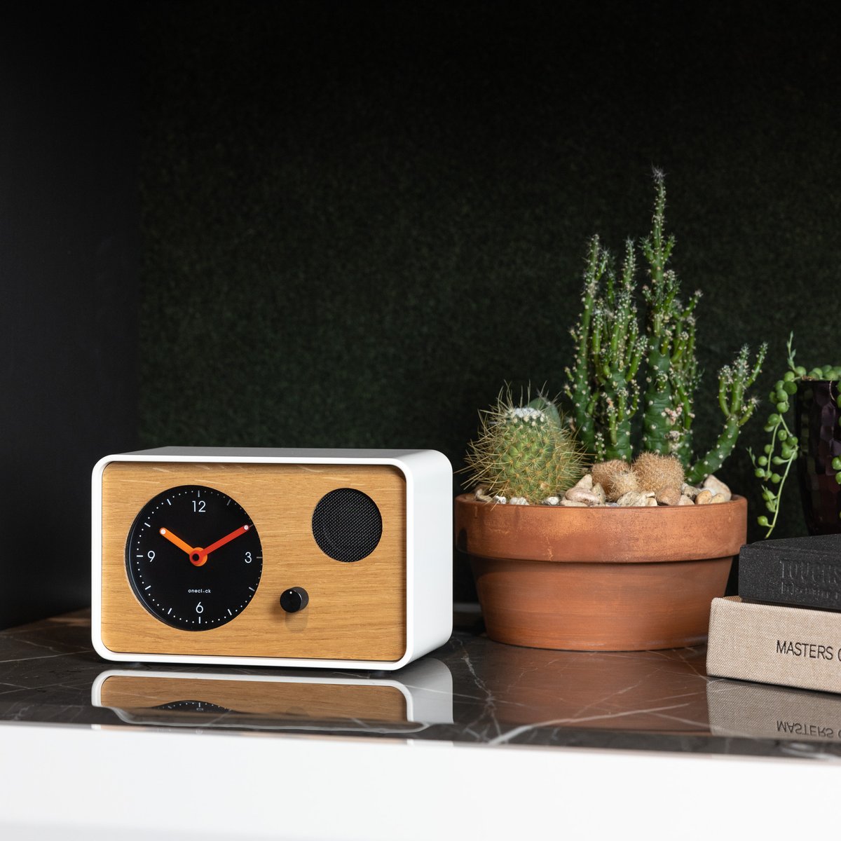 OneClock | Wake up better