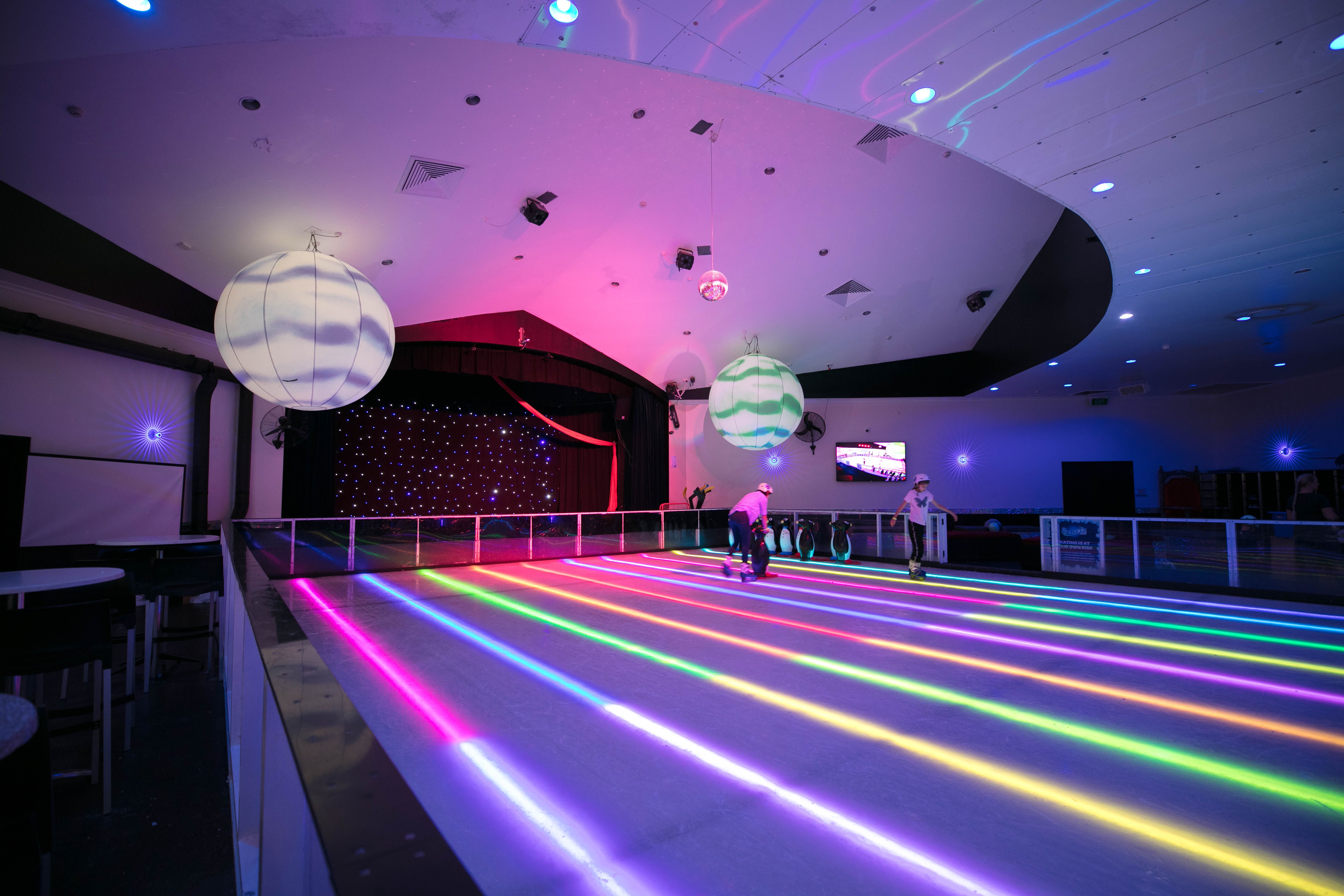 How to Build a Paradise Resort Birthday Party