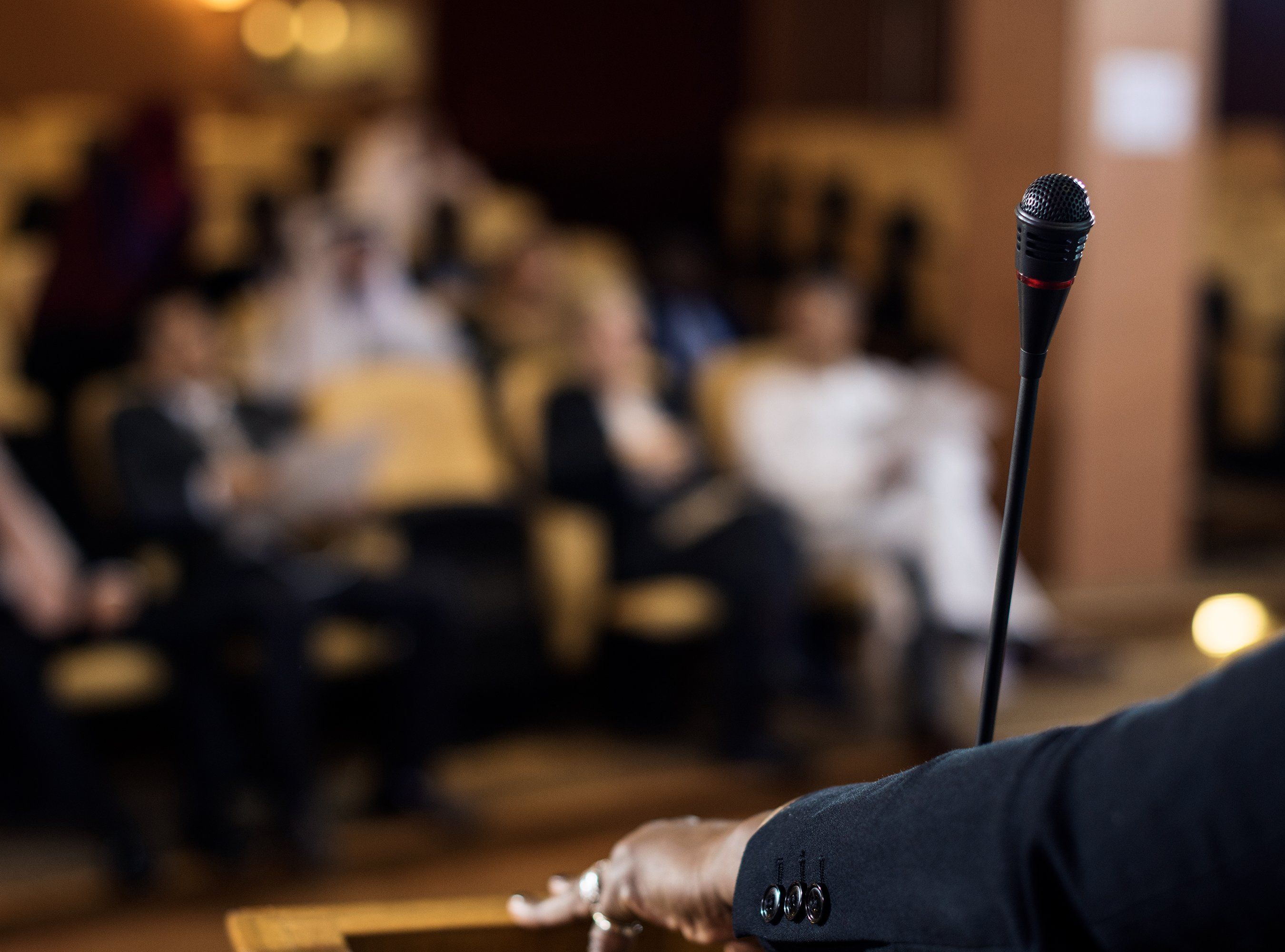 Keeping Courtroom Etiquette: 5 Rules to Boost Expert Witness Credibility