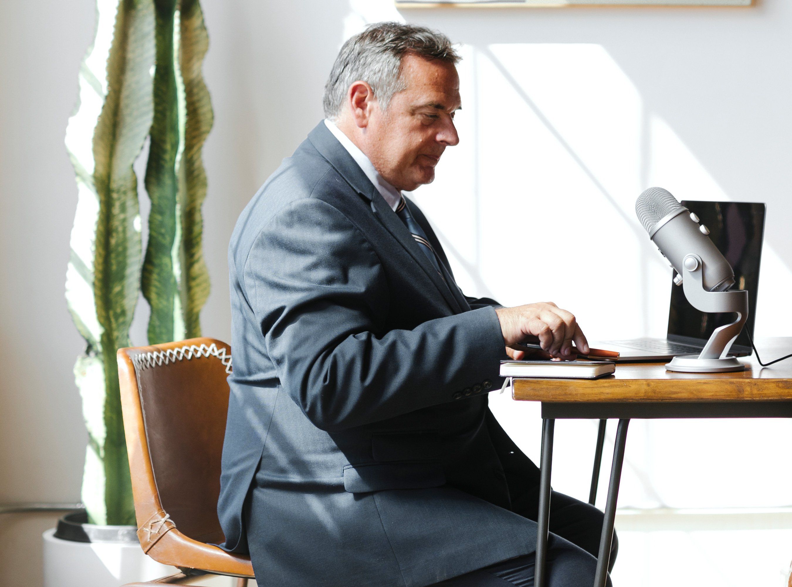 How to Navigate Remote Meetings With Expert Witnesses: Practical Tips ...