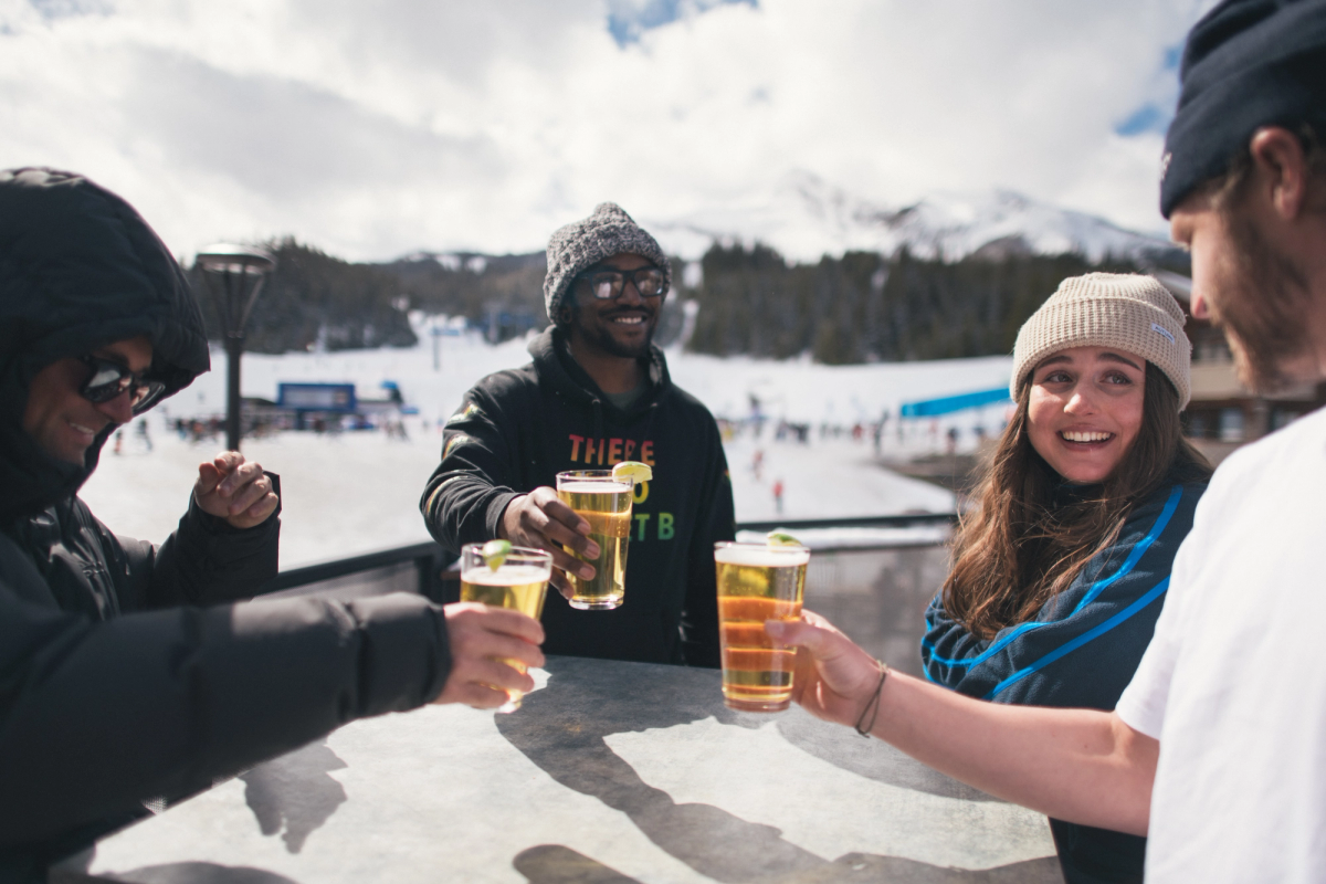 Vista Bar | Vista Hall | Dining | Big Sky Resort